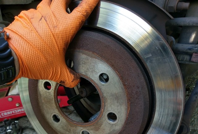 How To See If You Need To Replace Your Rotors | Blue Springs Ford Parts