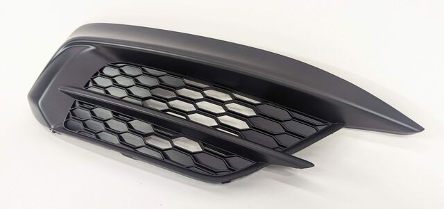 71103-TBA-A00 - 2016-2019 Honda Civic - Cover R Front Fog Light | All ...