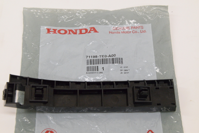 71198-TE0-A00 - 2008-2012 Honda Accord - Spacer L Front Bumper Side ...