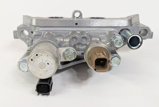 15810-R70-A04 - 2013-2015 Acura RDX - Valve Assembly, Front Spool | All ...