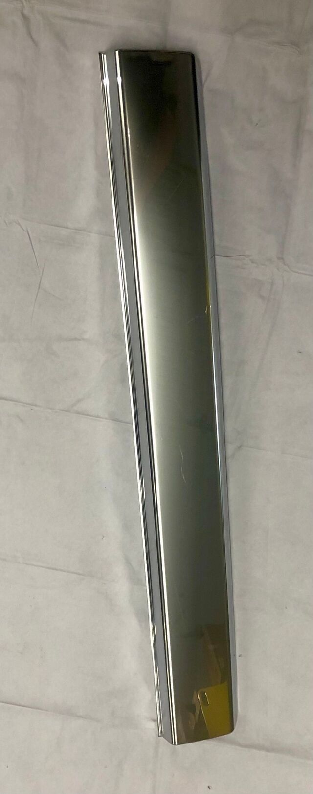VOLVO 82750580 - TRIM MOULDING 82750580 | Truck Part Center