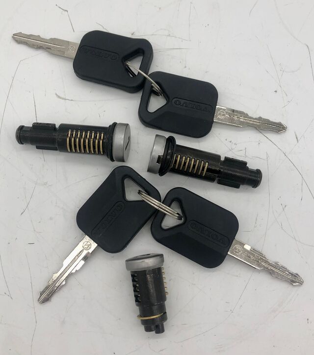VOLVO 23054151 - LOCK KIT 23054151 | Truck Part Center