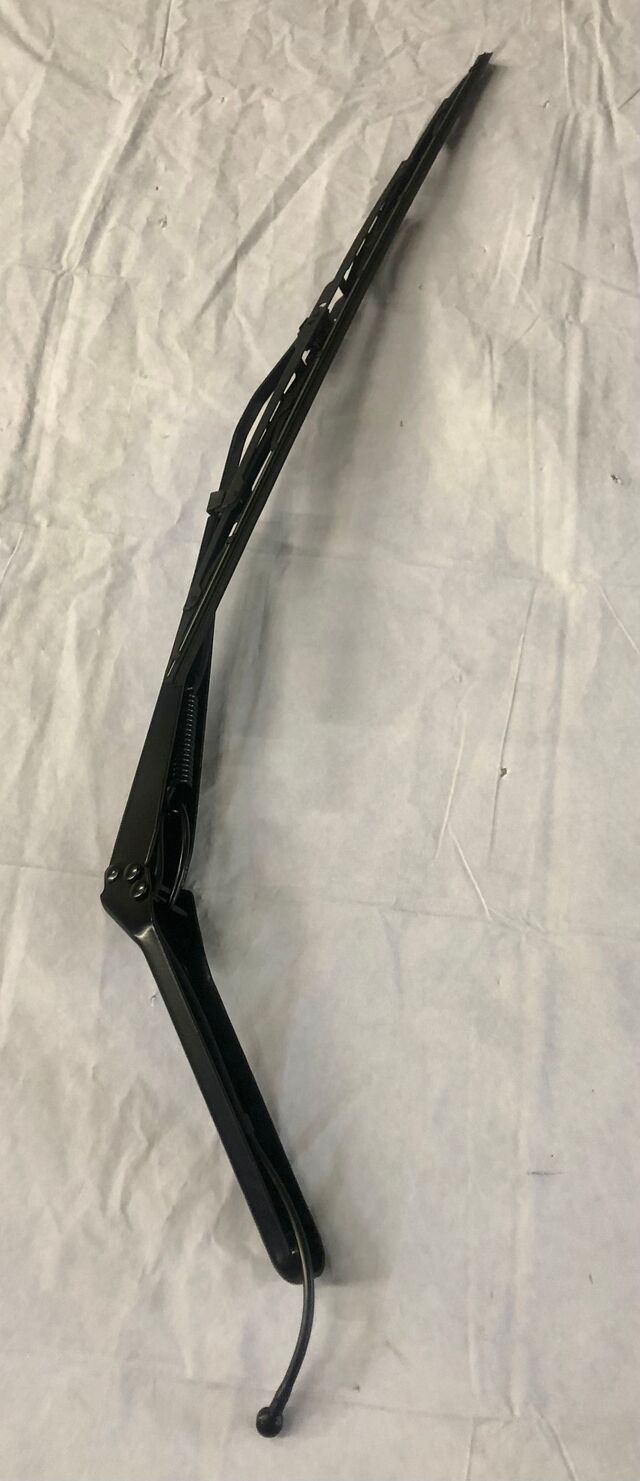 VOLVO 82736802 - WIPER ARM 82736802 | Truck Part Center