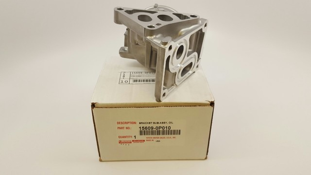 Genuine Toyota Oil Filter Hsng WITH Tow Package and Oil Cooler part ...