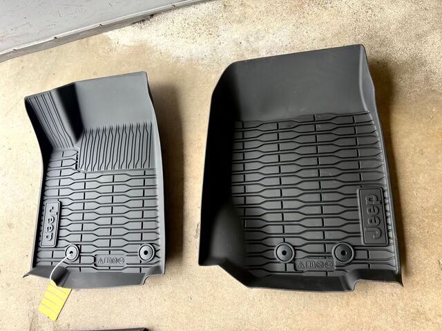 All-Weather Floor Mats for Jeep Grand Cherokee L 82216640AA | MOPAR ...