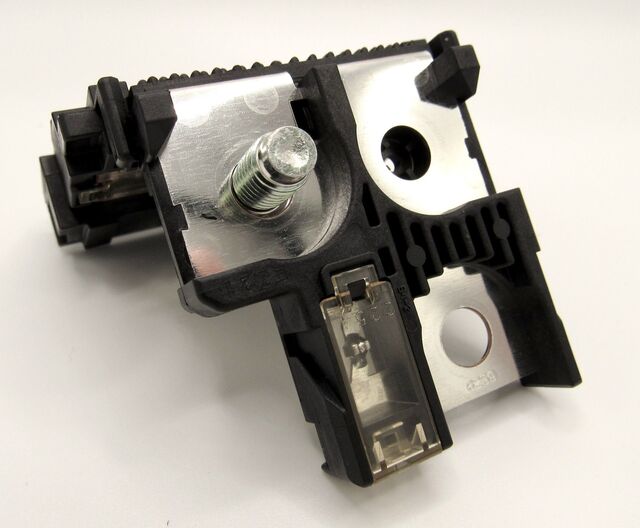 2015-2019 Nissan Fuse Holder 24380-79919 | Nissan Parts 4 U