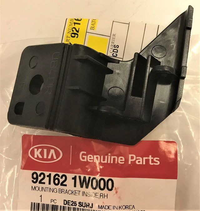 92162-1W000 - Mounting Bracket Ins Kia.Parts Store