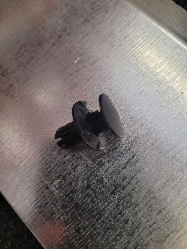 14206-08250B - Engine Oil Drain Plug Access Cover Clip 2015-2025 Kia ...