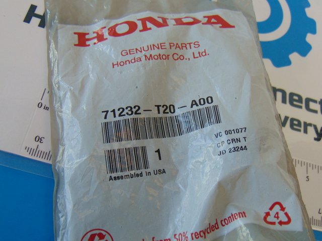 71232-T20-A00 - 2022-2025 Honda Civic - Upper Bracket Spacer | Genuine ...