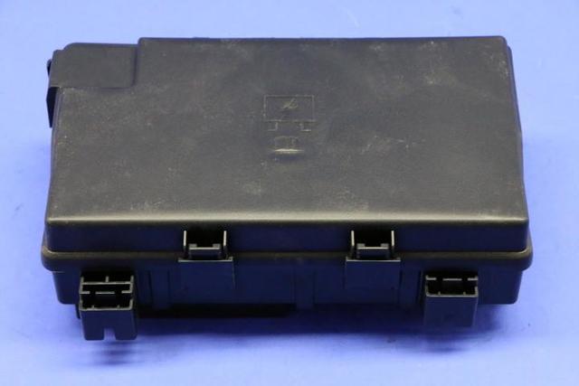 2015-2018 Ram Intelligent Power Power Distribution Center 68322376AD ...