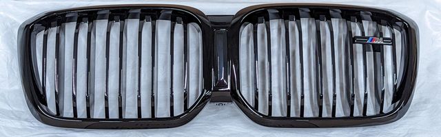 51-13-5-A36-BC9 - 2022-2024 BMW - Upper Grille | BMWPartsHub