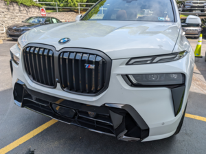 51-13-5-A23-E88 - 2023-2024 BMW X7 - Upper Grille | BMWPartsHub
