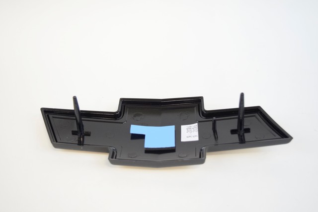 Buy Genuine GM Auto Parts - Emblem (Part # 22830014) | GM Parts Store