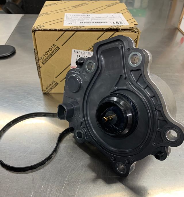 2010-2019 Toyota OEM Genuine Toyota Prius Electric Engine Water Pump w ...