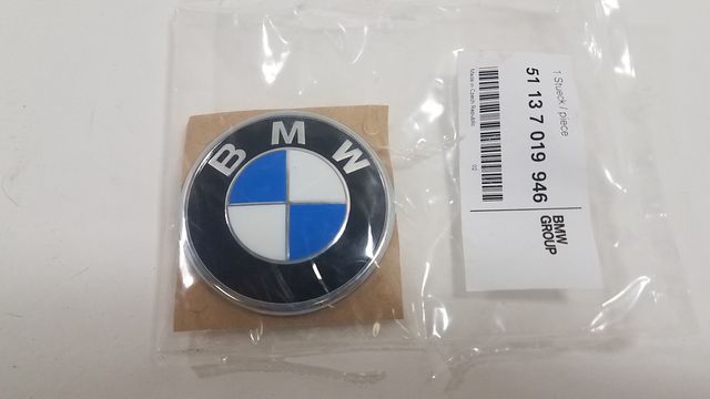 51137019946 - Badge C511410 (51-13-7-019-946) | BMW of South Atlanta Parts