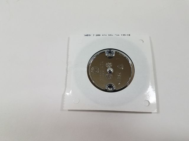 51147200474 - 2009-2016 BMW Z4 Emblem Replacement - Rear (51-14-7-200 ...