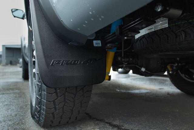 Genuine Rear Mud Flap / Splash Guard Set (pro-4x) (d41 Frontier ...