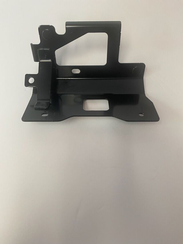2020-2025 Nissan Versa Mount Bracket 28452-5EA2A | Parts for Nissans