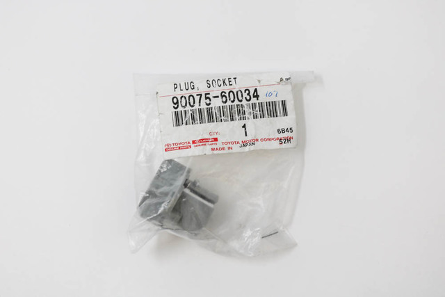 90075-60034 - Tail Light Socket (Left, Right, Rear) 2001-2007 Toyota ...