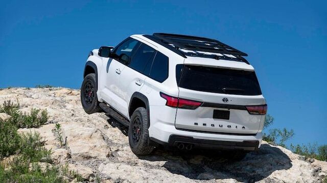 PT767-0C881 - Seq Roof Rack 2024-2025 Toyota Sequoia | Elmhurst Toyota ...