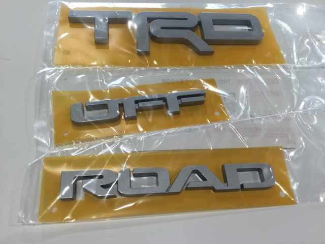 PT413-89170 - Genuine Toyota 4Runner Silver Trd Off-Road C-Pillar ...