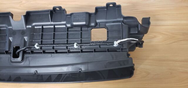 2018-2020 Honda Odyssey 2018-20 Honda Odyssey Lower Air Shutter Grille ...