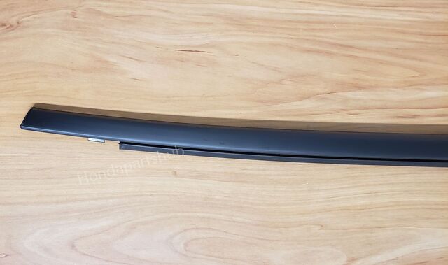 2016-2021 Honda Civic 16-21 Honda Civic Sedan Right Rear Door Belt ...