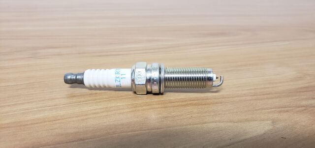 Genuine OEM Honda NGK Iridium Spark Plugs12290-R70-A01 ILZKR7B11 12290 ...