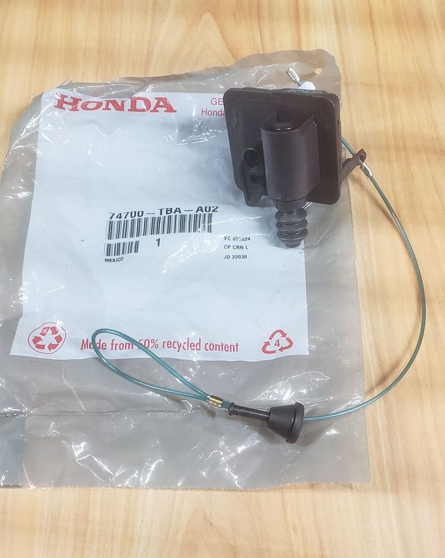 2016-2021 Honda Civic 16-21 Honda Civic Sedan Fuel Lid Actuator 74700 ...
