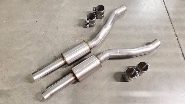 8W0-071-904 - Audi S4, S5, S5 Sportback Resonator Muffler Kit 2022-2025 ...