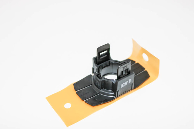 89348-06050 - Retainer 2018-2022 Toyota | Longo Toyota Parts