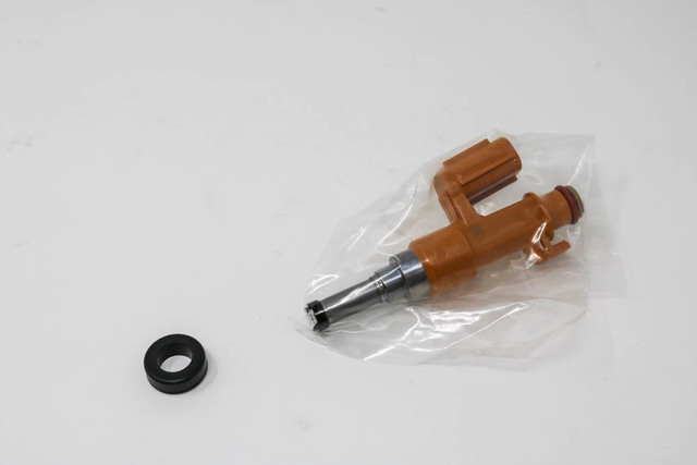 23209-09330 - Fuel Injector Longo Toyota Parts