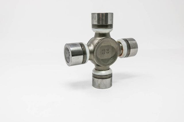 04371-04031 - Universal Joints 2005-2024 Toyota | Longo Toyota Parts