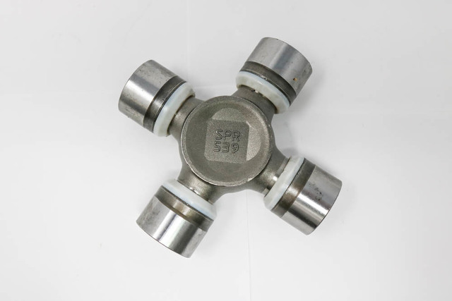 04371-04031 - Universal Joints 2005-2024 Toyota | Longo Toyota Parts