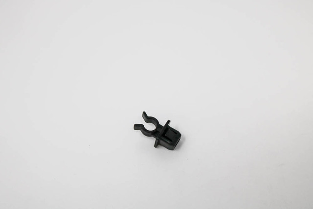 90959-01136 - Trunk Lid Lift Support Clip 2000-2005 Toyota MR2 Spyder ...