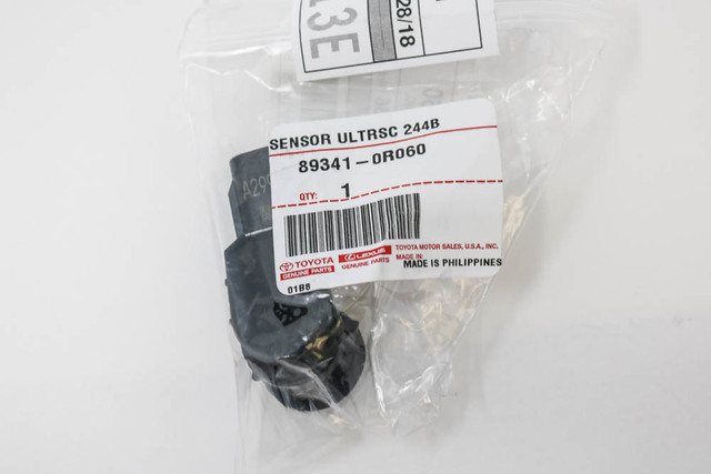 89341-0R060 - Parking Aid Sensor Longo Toyota Parts