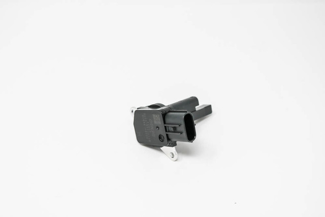 22204-28010 - Mass Air Flow Sensor Longo Toyota Parts