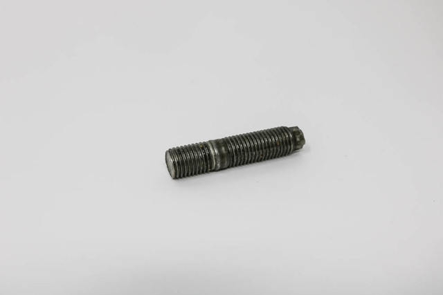 90080-12007 - Exhaust Manifold Stud Longo Toyota Parts