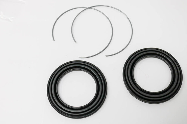 04478-33100 - Disc Brake Caliper Repair Kit 2006-2018 Toyota | Longo ...