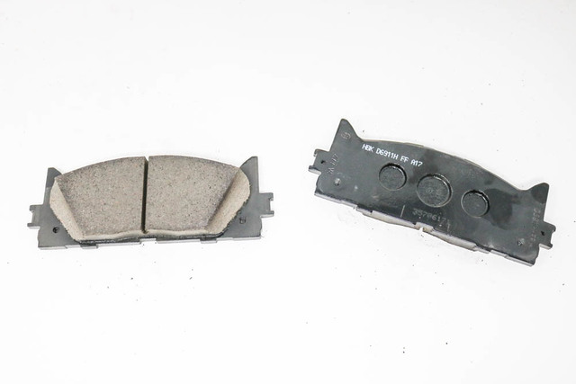 04465-07010 - Brake Pads Front Longo Toyota Parts