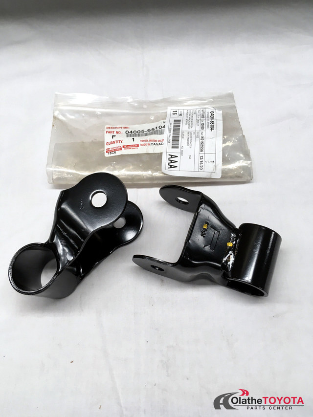 Shackle Kit Spring 04005-65104 | Toyota Parts Center
