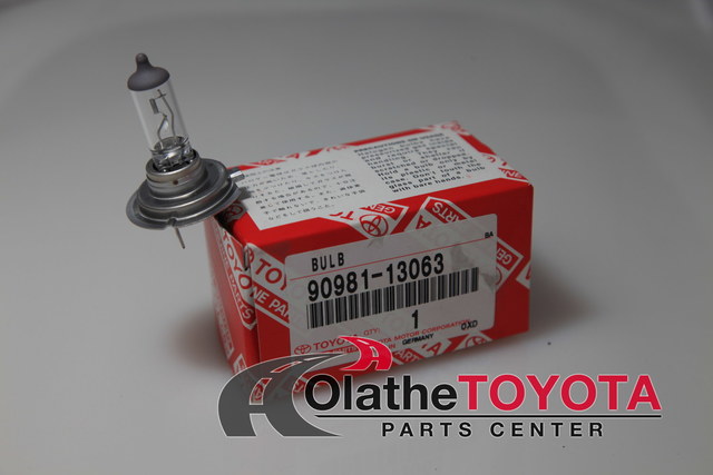 2000-2005 Toyota Headlamp Bulb 9098113063 | Toyota Parts Center